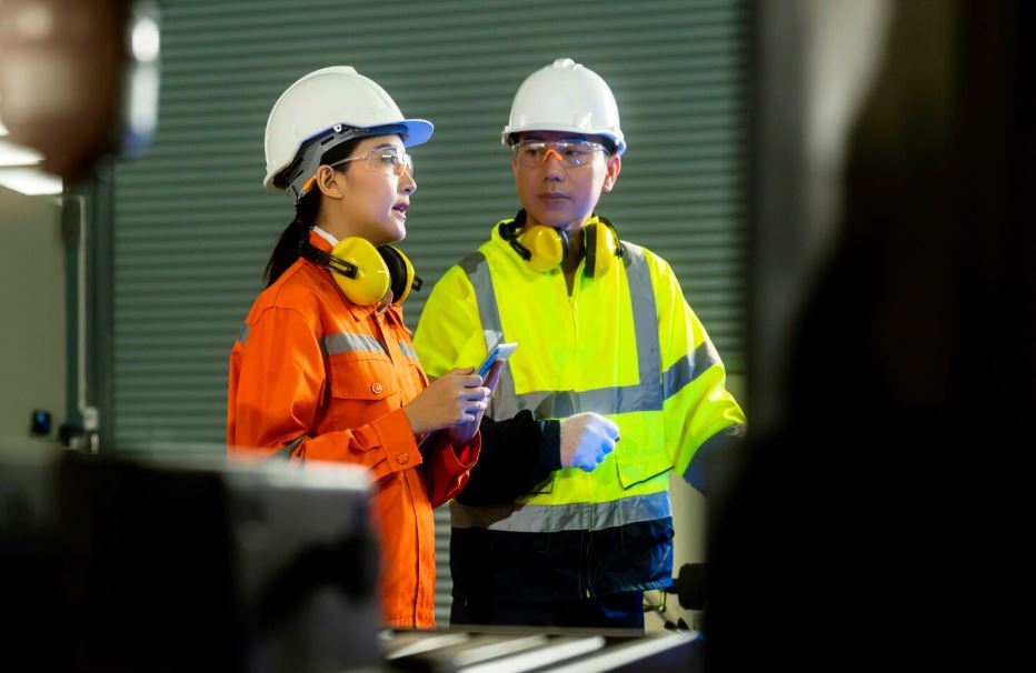 What Are Some Effective Safety Videos For Workplace Training: A Spring ...